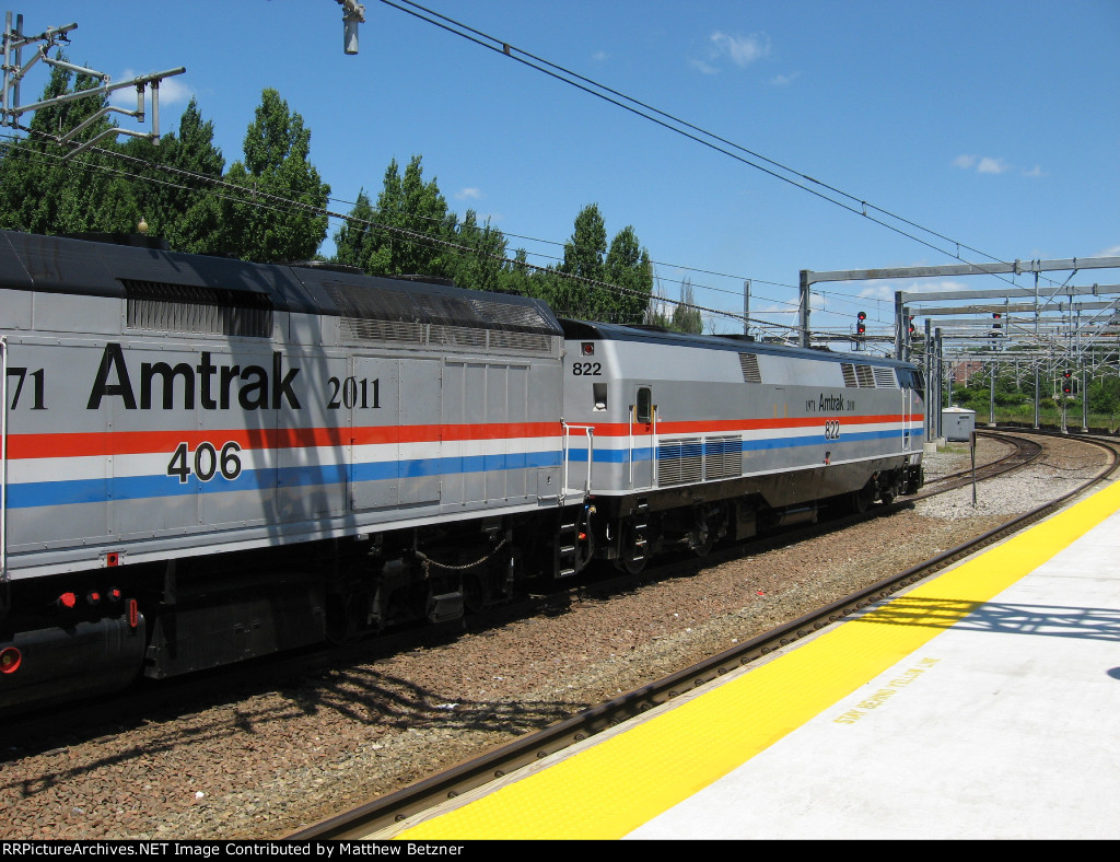 Amtrak 822 and 406